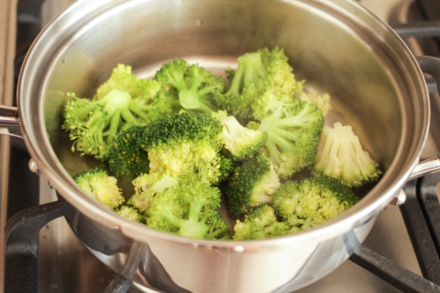 Waterless Steamed Broccoli - Dinner 4 Two