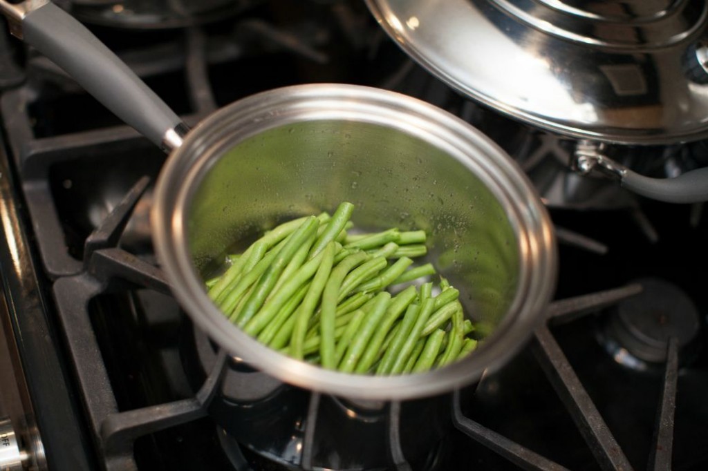 How to Cook Fresh Green Beans - Dinner 4 Two