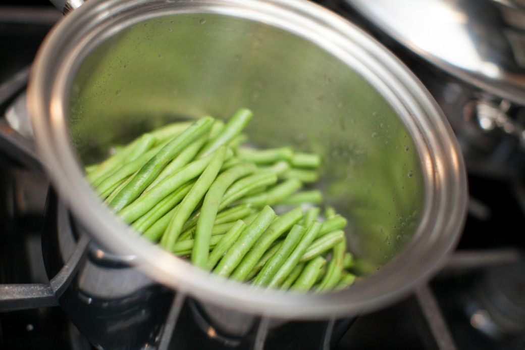 How to Cook Fresh Green Beans - Dinner 4 Two